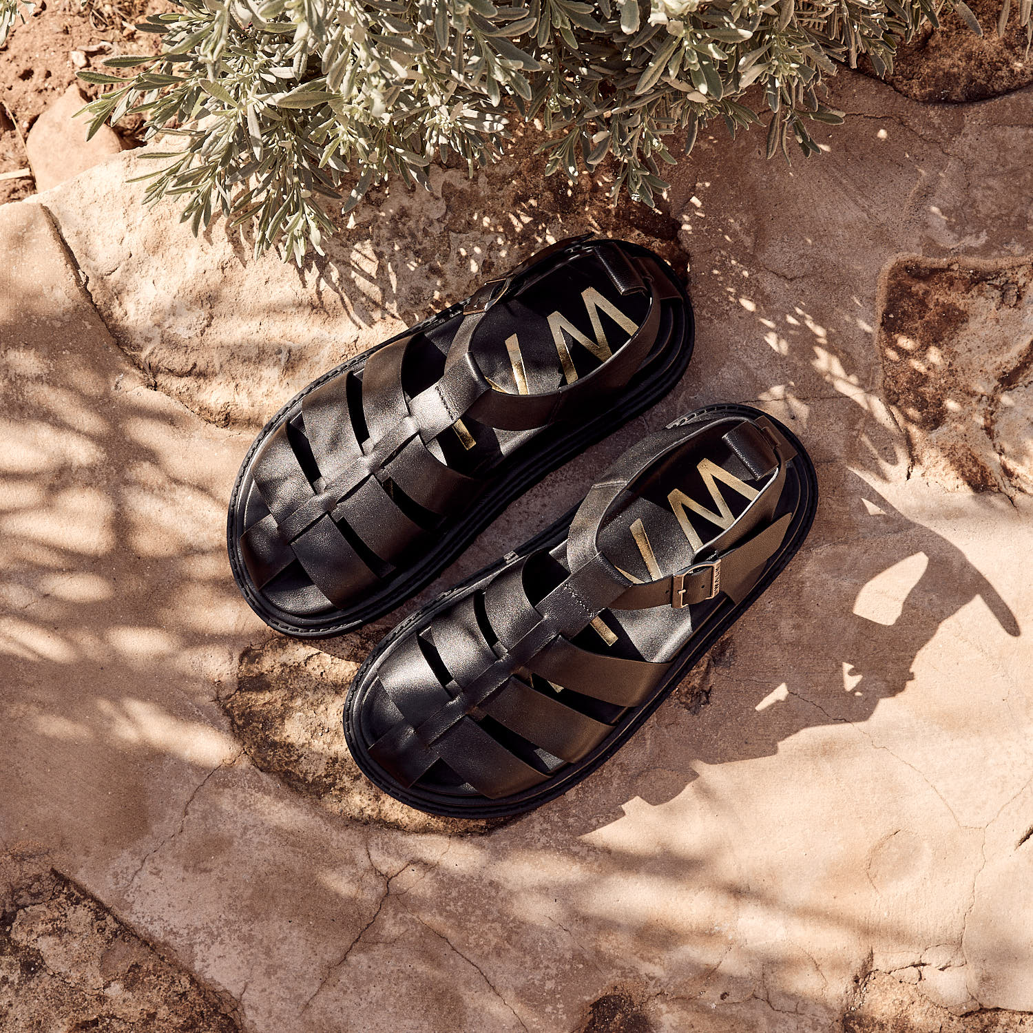 Walk London Jackson Sandals | Black Leather | Official Site