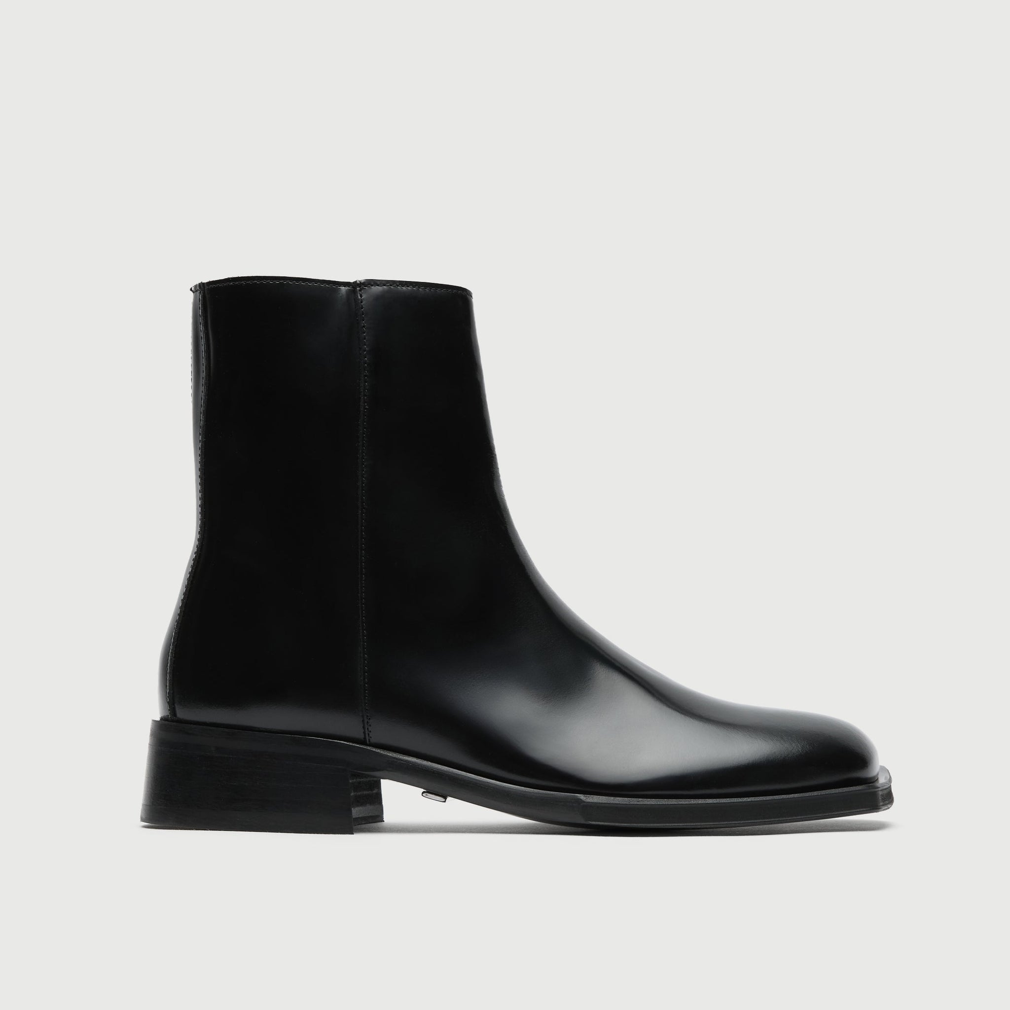 Walk London Abbey Zip Up Cuban Heel Boot | Black | Official Site