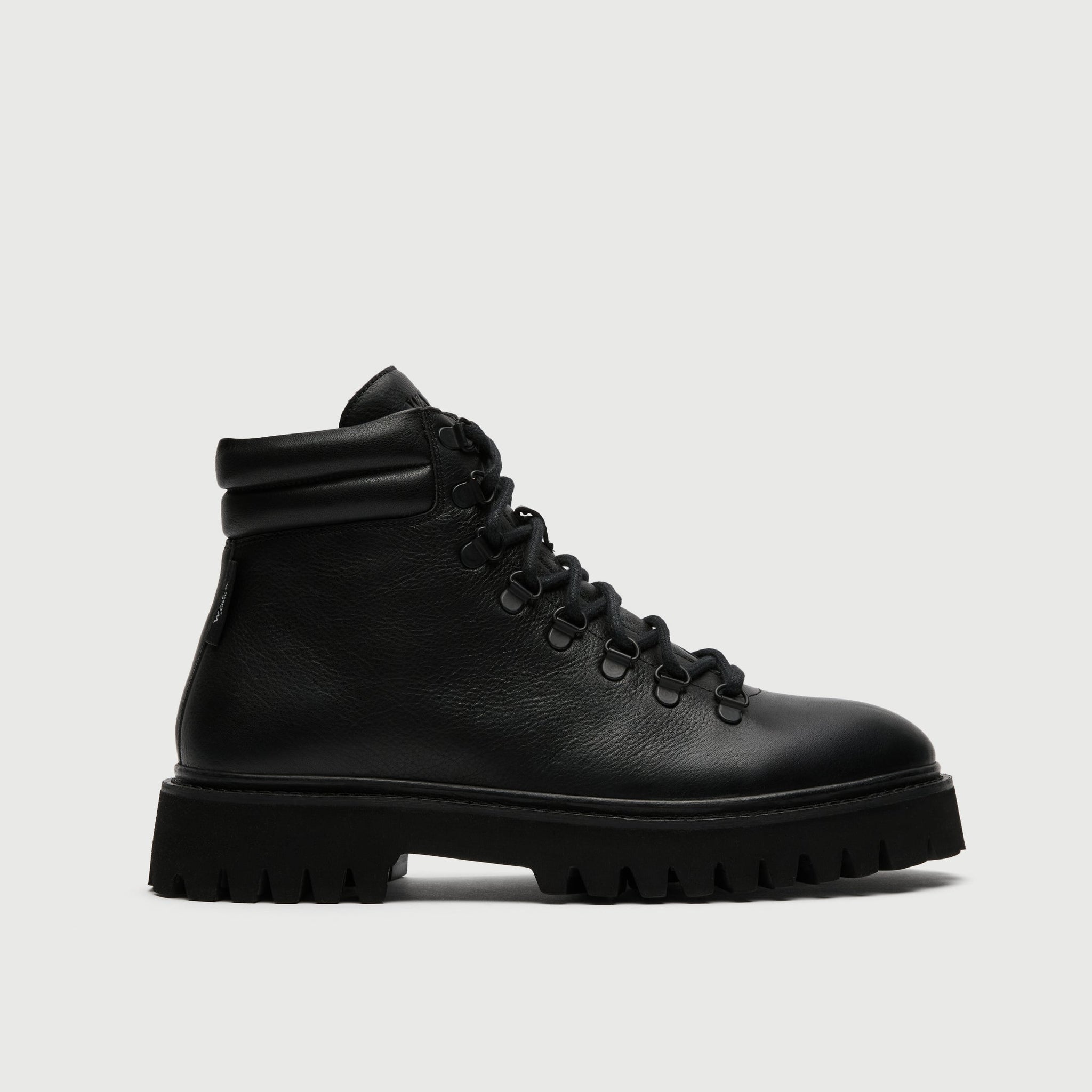 Hopper Hiking Boot | Black Leather | Walk London Official Site
